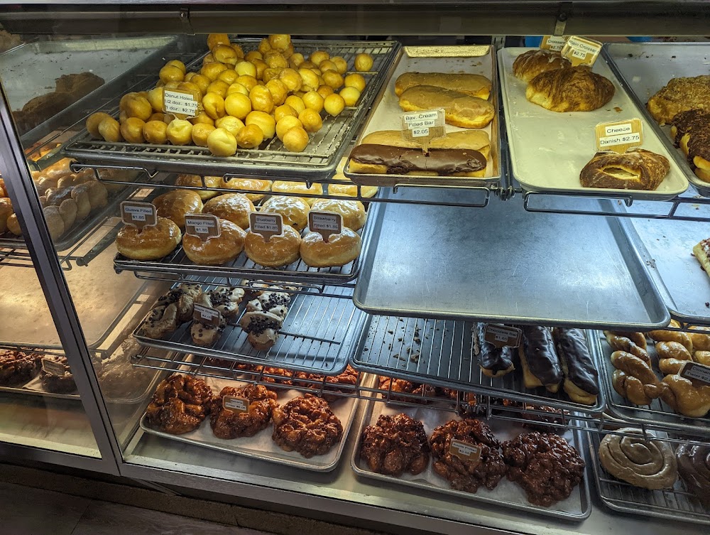 Mr T's Delicate Donut Shop - Donut shop in Modesto - Weeblyte