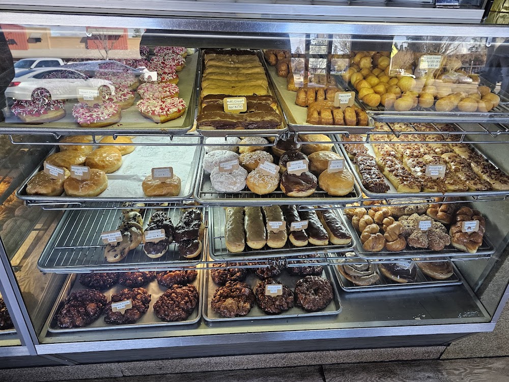 Mr T's Delicate Donut Shop - Donut shop in Modesto - Weeblyte