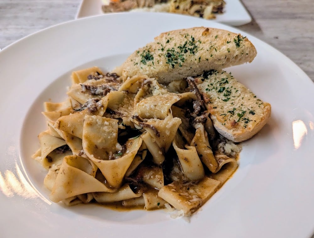 Bruno's Spotted Hare - New American restaurant in Barboursville - Website