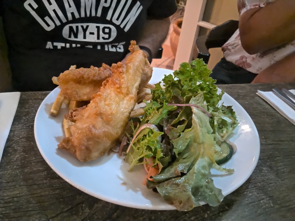 Barrier Reef Tavern - Pub in Douglas Shire Municipality - Website