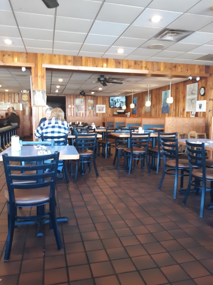 Blue Ribbon Smokehouse Restaurant & Bakery - Barbecue restaurant in ...