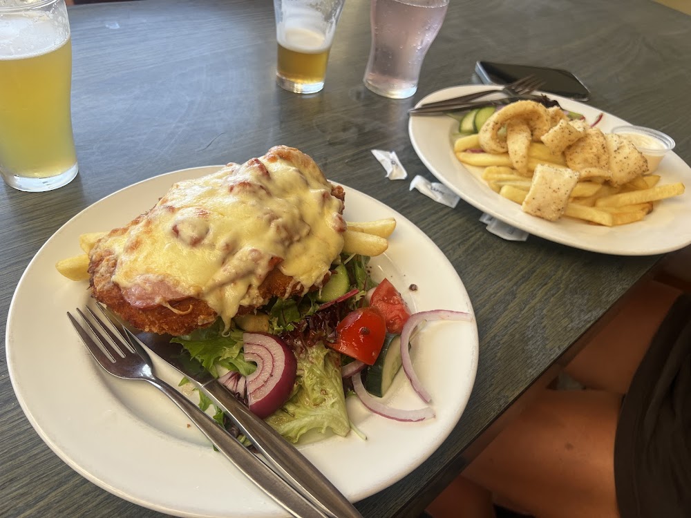 Catho Pub ("Catherine Hill Bay Hotel") Menu (Updated 06/2026)