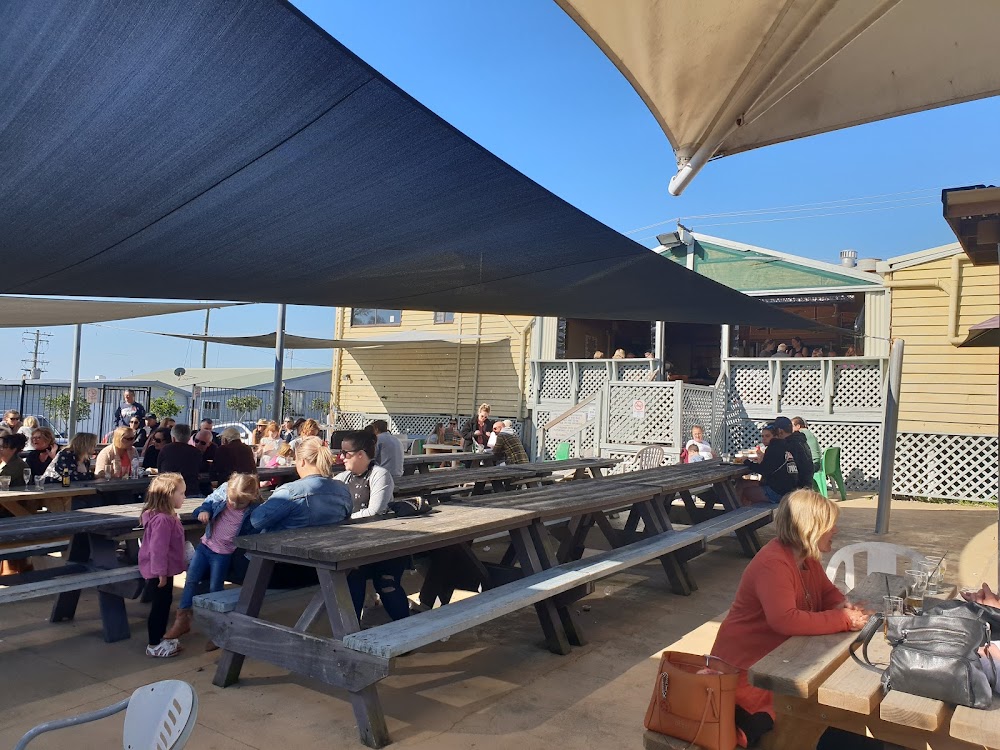 Catho Pub ("Catherine Hill Bay Hotel") Menu (Updated 05/2026)