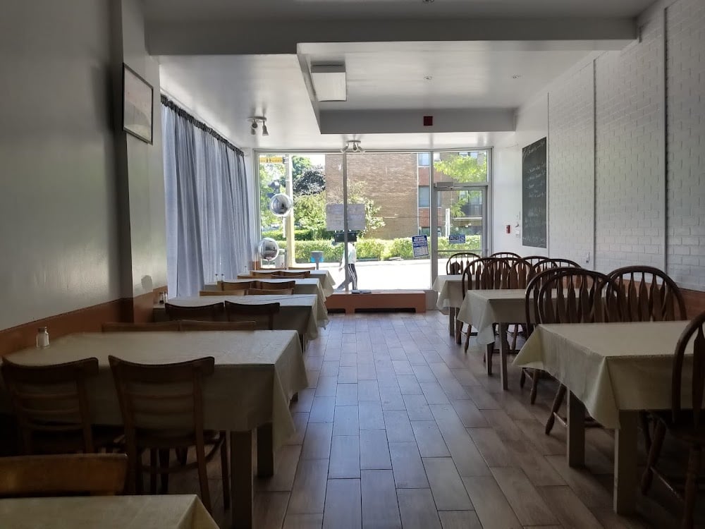 TNT PALACE - Caribbean restaurant in Montreal (Region Administrative ...