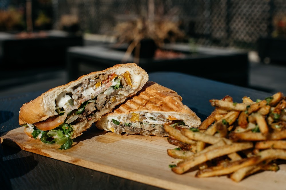 DETROIT 75 KITCHEN Menu (Updated 06/2026)